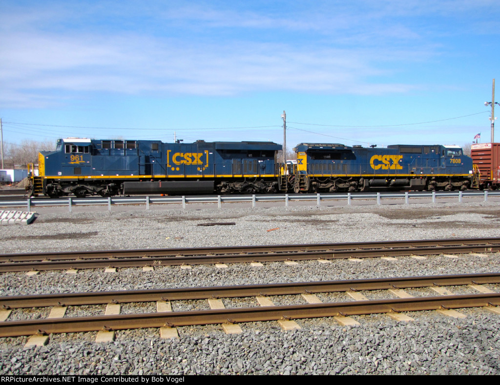 CSX 961 and 7808